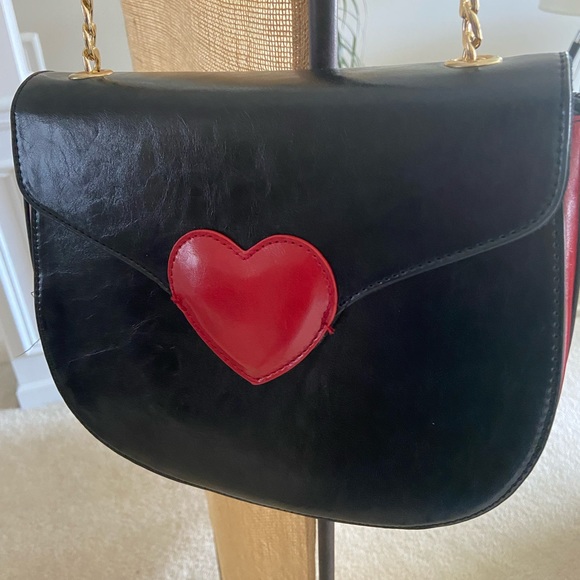 Pink Haley | Bags | Great Valentines Day Gift Pink Haley Black Chain ...